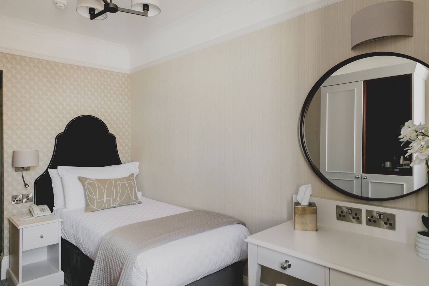 Superior Single Room - Queens Hotel Portsmouth